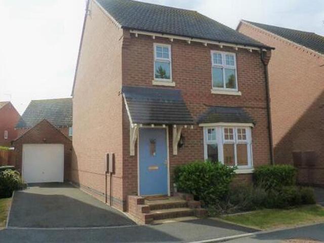3 Bedroom Detached House For Rent In Greylees, Sleaford