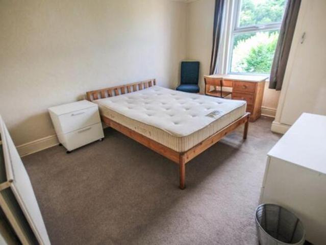 3 bedroom detached house for rent in Detached Four Bedroom Student House, Winton, BH9