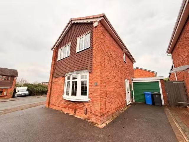 3 bedroom detached house for rent in Deacon Close, Oakwood, DE.