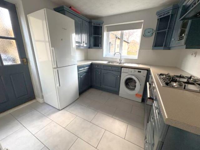 3 bedroom detached house for rent in Epsom Way, Kirkheaton, HD5 0LE, HD5