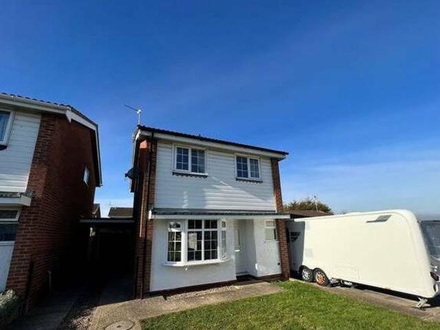 3 bedroom detached house for rent in Forest Road NG13