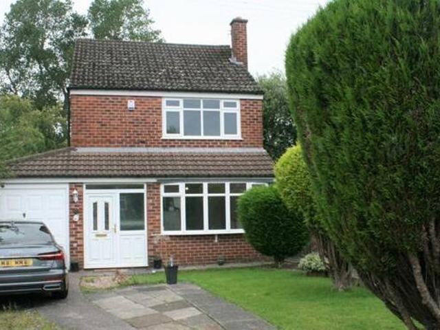 3 Bedroom Detached House For Rent In Failsworth