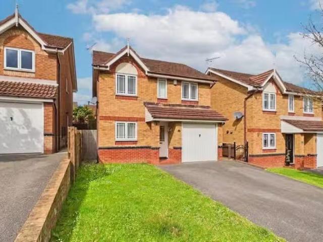 3 bedroom detached house for rent in Ffordd Gelfft, Connah's Q.