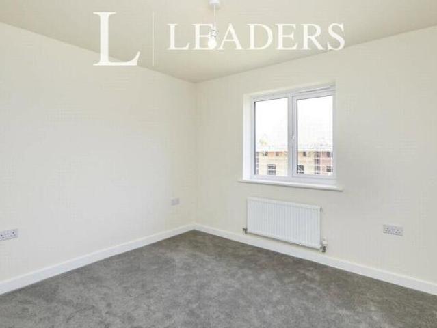 3 bedroom detached house for rent in Finan Road, Marble Square, DE24