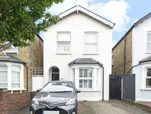 3 Bedroom Detached House For Rent In Kingston Upon Thames