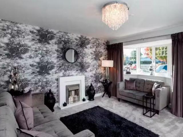 3 bedroom detached house for rent in Hollybrook Park, Deeside.