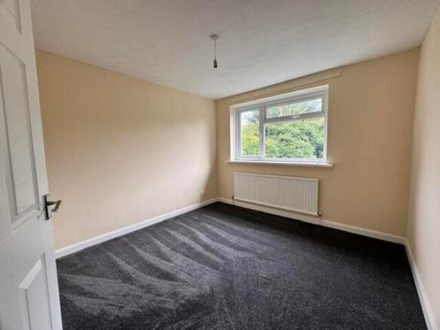 3 bedroom detached house for rent in Holt Park Grange, Leeds, LS16