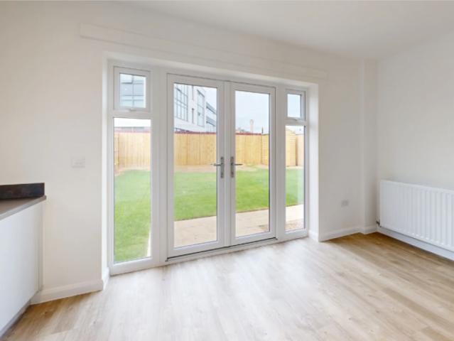 3 bedroom detached house for rent in Heathcote Street, Dartford, Kent, DA2