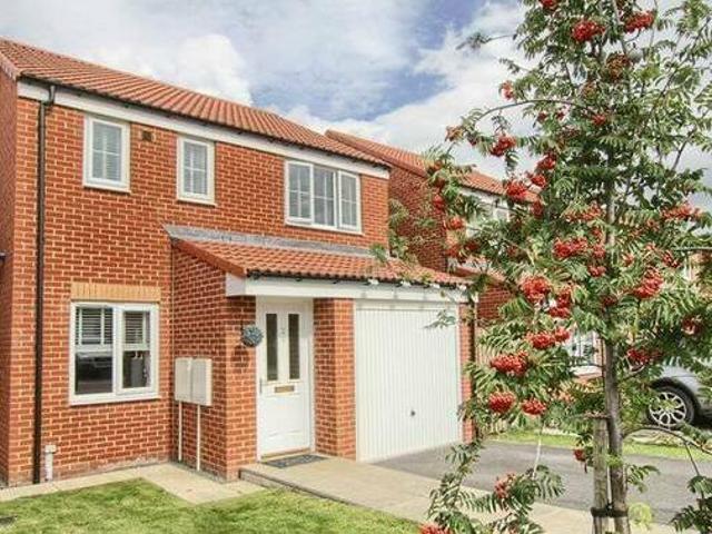 3 bedroom detached house for rent in Hembury CourtIngleby Brwick TS17