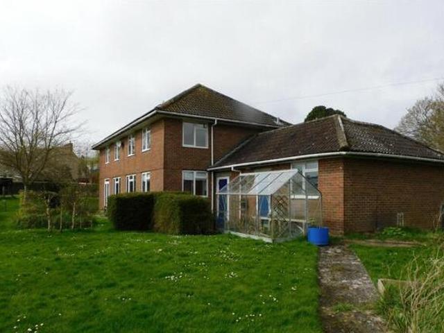 3 Bedroom Detached House For Rent In Henstridge, Templecombe