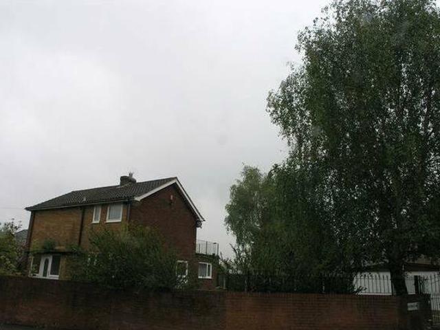 3 bedroom detached house for rent in Hickman Street Stourbridge DY9