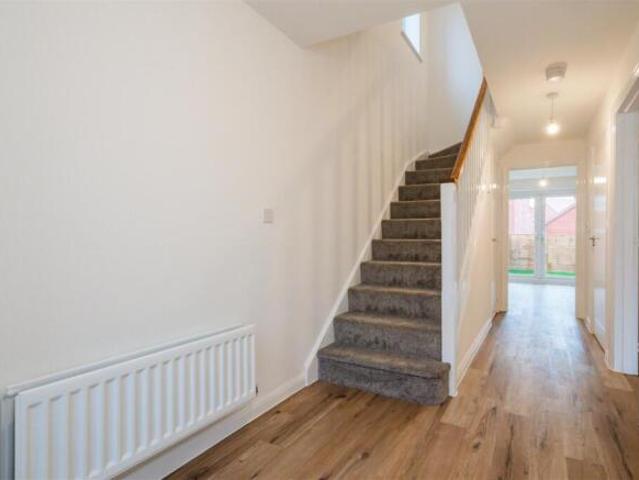 3 bedroom detached house for rent in Hunts Grove, Hardwicke, GL2