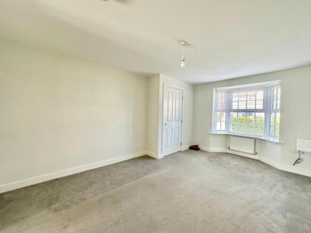 3 bedroom detached house for rent in Irvine Crescent, Lubbesthorpe, LE19