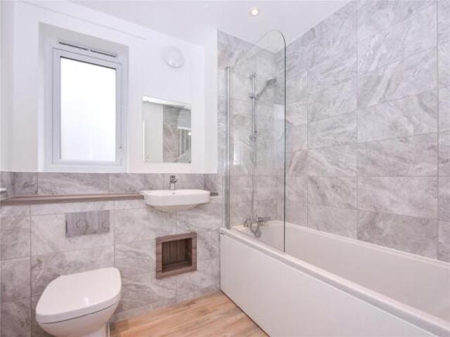 3 bedroom detached house for rent in Joseph Ward Close, Chelmsford, Essex, CM1