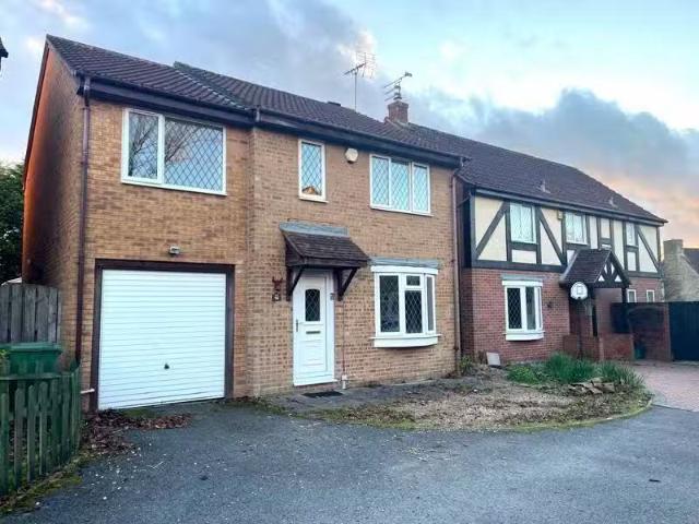 3 bedroom detached house for rent in Ottrells Mead, Bristol, B.