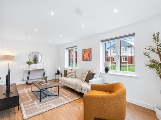 3 bedroom detached house for rent in Langley Chase, Derby, Derbyshire, DE22