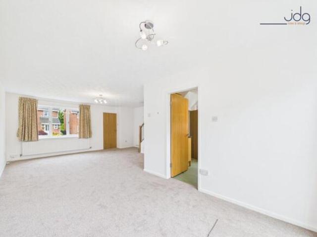 3 bedroom detached house for rent in Levens Close | Quiet Cul de Sac Living Moments from Fairfield Nature Reserve, LA1