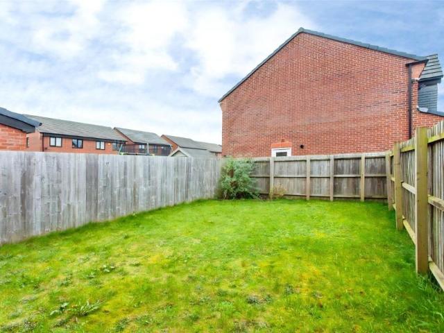 3 bedroom detached house for rent in Leach Drive, Eccles, Manchester, Greater Manchester, M30
