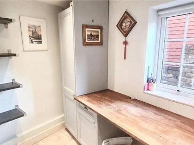 3 bedroom detached house for rent in Lincoln Road, Sidcup, DA14
