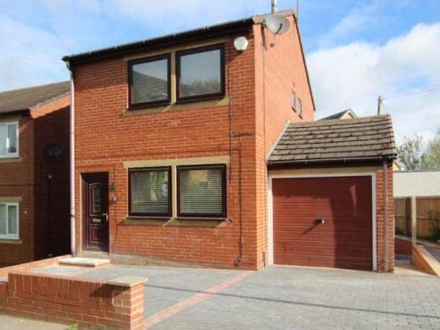 3 Bedroom Detached House For Rent In Morley