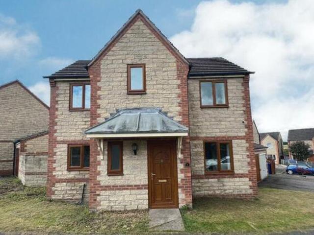3 Bedroom Detached House For Rent In Mastin Moor