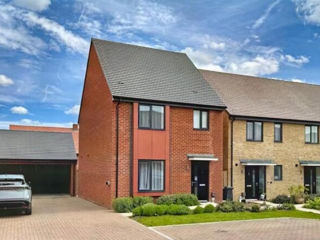 3 bedroom detached house for rent in Meadow View, Kingsnorth, Ashford, TN25
