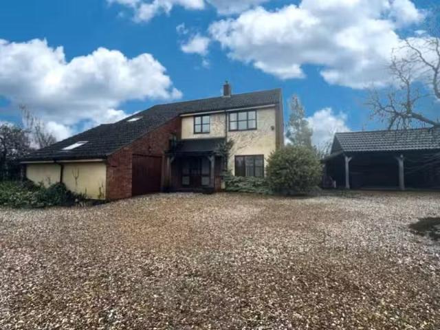 3 bedroom detached house for rent in Mildenhall Road, Fordham.