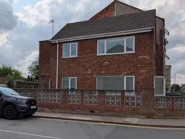 3 bedroom detached house for rent in Mill Road, Cleethorpes DN35