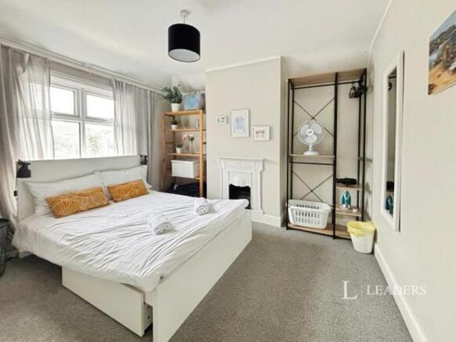 3 bedroom detached house for rent in Norham Avenue, Southampton, Hampshire, SO16