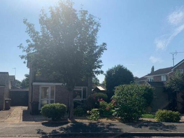 3 Bedroom Detached House For Rent In Newnham
