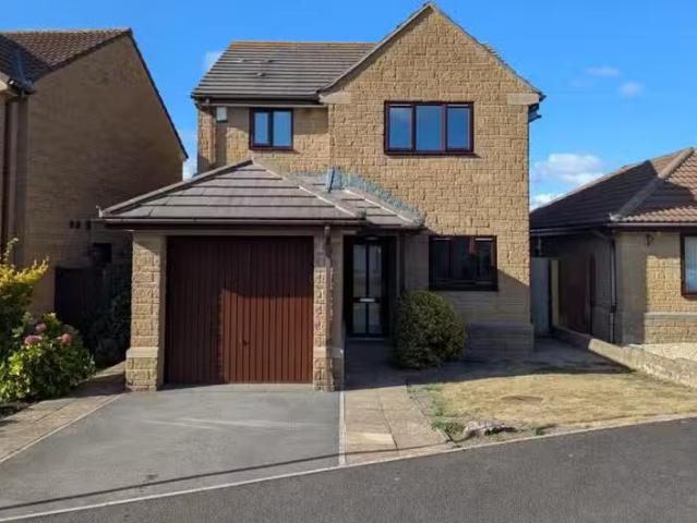 3 bedroom detached house for rent in Somerset Way, Paulton, BS39