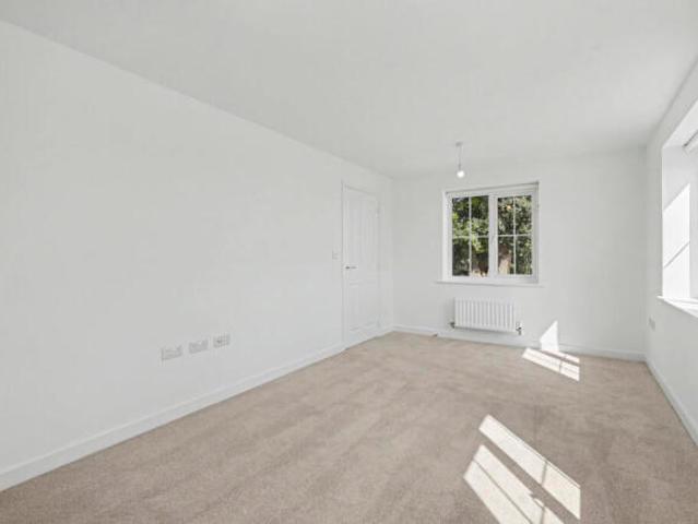 3 bedroom detached house for rent in Sandgrass Lane, Harpole, Northampton, NN7