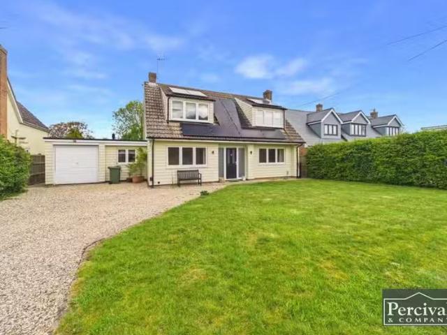3 bedroom detached house for rent in School Road, Wickham St..