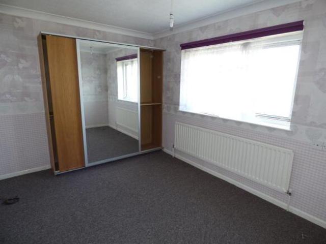 3 bedroom detached house for rent in Shanklin Close, Luton, LU3 3UH, LU3