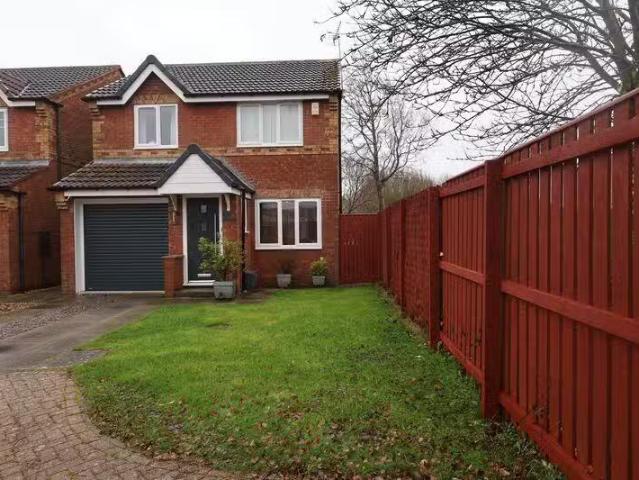 3 bedroom detached house for rent in Spruce Court, Spennymoor.