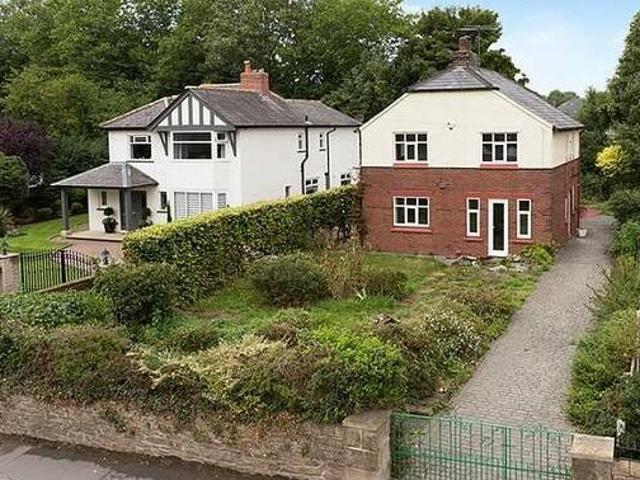3 bedroom detached house for rent in Station Road Whalley Lancashire BB7