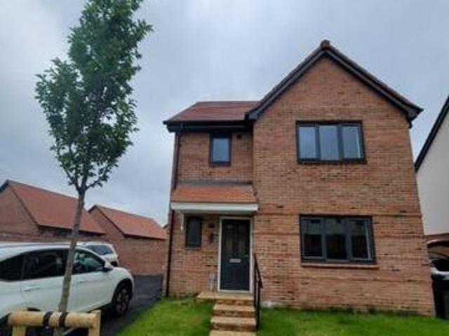 3 Bedroom Detached House For Rent In Stoke Gifford, Bristol