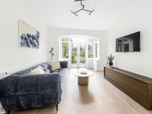 3 bedroom detached house for rent in Sunderland Avenue, Oxford, OX2