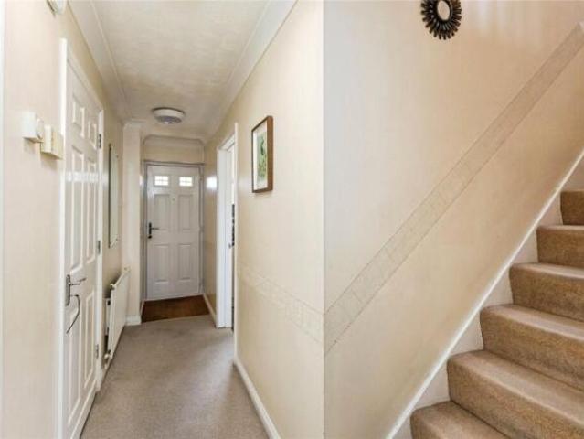 3 bedroom detached house for rent in Swepstone Close, Lower Earley, Reading, RG6