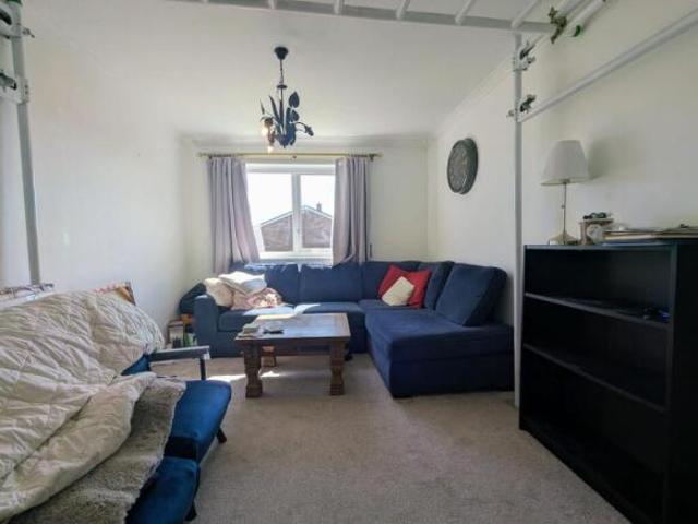 3 bedroom detached house for rent in Parton Road, Churchdown, GL3