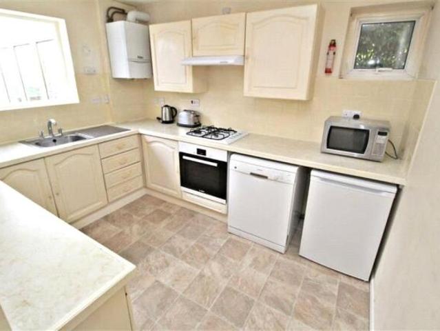 3 bedroom detached house for rent in Pastern Place, Downs Barn, Milton Keynes, MK14