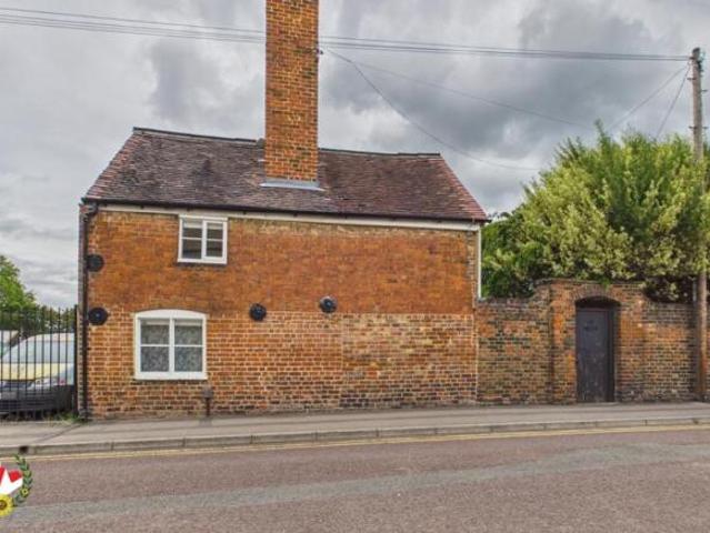3 bedroom detached house for rent in Pitt Street, Gloucester, GL1