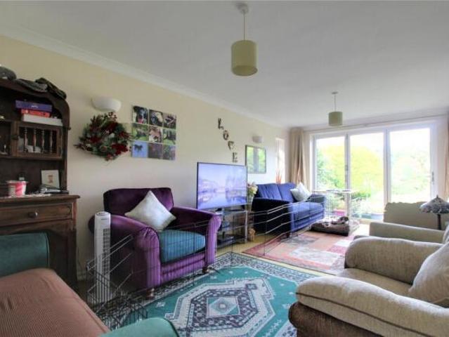 3 bedroom detached house for rent in Pitts Lane, Earley, Reading, Berkshire, RG6