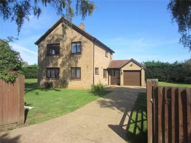 3 bedroom detached house for rent in Plantation Gate, Stretham.