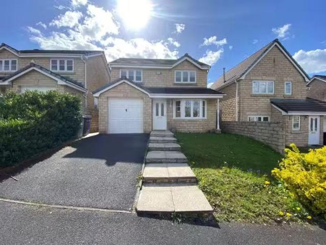3 bedroom detached house for rent in Priory Chase, Nelson, BB9