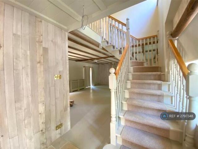 3 bedroom detached house for rent in Rowhill Road, Dartford, DA2
