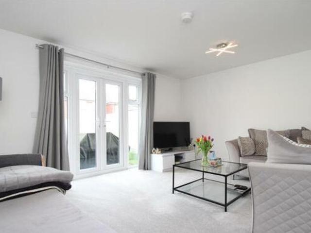 3 Bedroom Detached House For Rent In Rogerstone