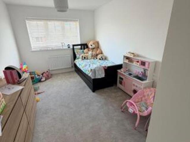 3 bedroom detached house for rent in Rose Hill Rise, Bessacarr, Doncaster, DN4