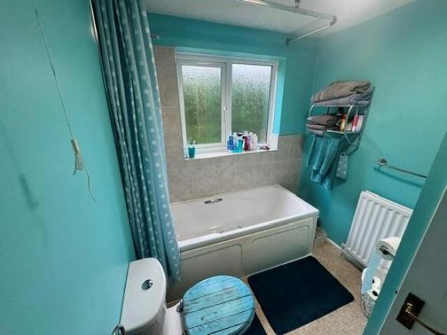 3 bedroom detached house for rent in Radipole Road, Poole, BH17
