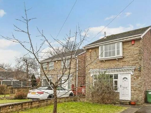 3 bedroom detached house for rent in REDWOOD WAY Leeds LS19 DETACHED house LS19